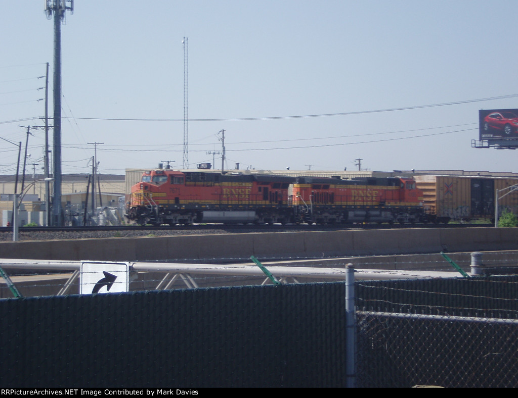 BNSF 7671
